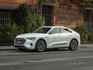 Balts Audi E-Tron 2020 Tallina, ar dzinēja tilpumu 0.00 L un nobraukumu 105 tūkst. km par 36900 €, foto  vietnē AUTOMOTO.COM.LV