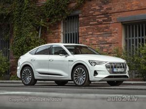 Balts Audi E-Tron 2020 Tallina, ar dzinēja tilpumu 0.00 L un nobraukumu 105 tūkst. km par 36900 €, foto 4 vietnē AUTOMOTO.COM.LV