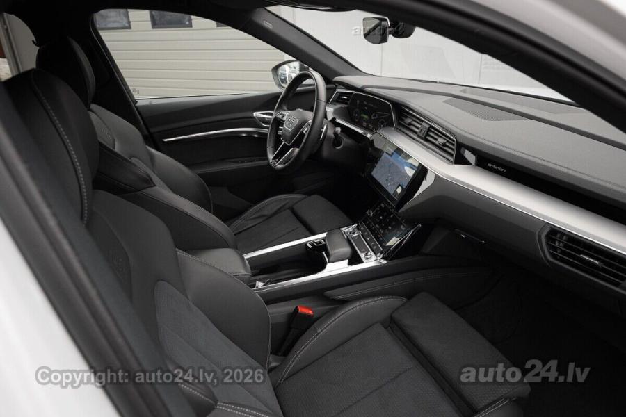 Balts Audi E-Tron 2021 Jelgava, ar dzinēja tilpumu 0.00 L un nobraukumu 94 tūkst. km par 27516 €, foto 10 vietnē AUTOMOTO.COM.LV