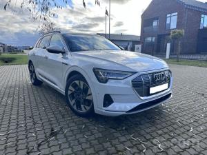 Balts Audi E-Tron 2021 Rīga, ar dzinēja tilpumu 0.00 L un nobraukumu 50 tūkst. km par 35950 €, foto 5 vietnē AUTOMOTO.COM.LV