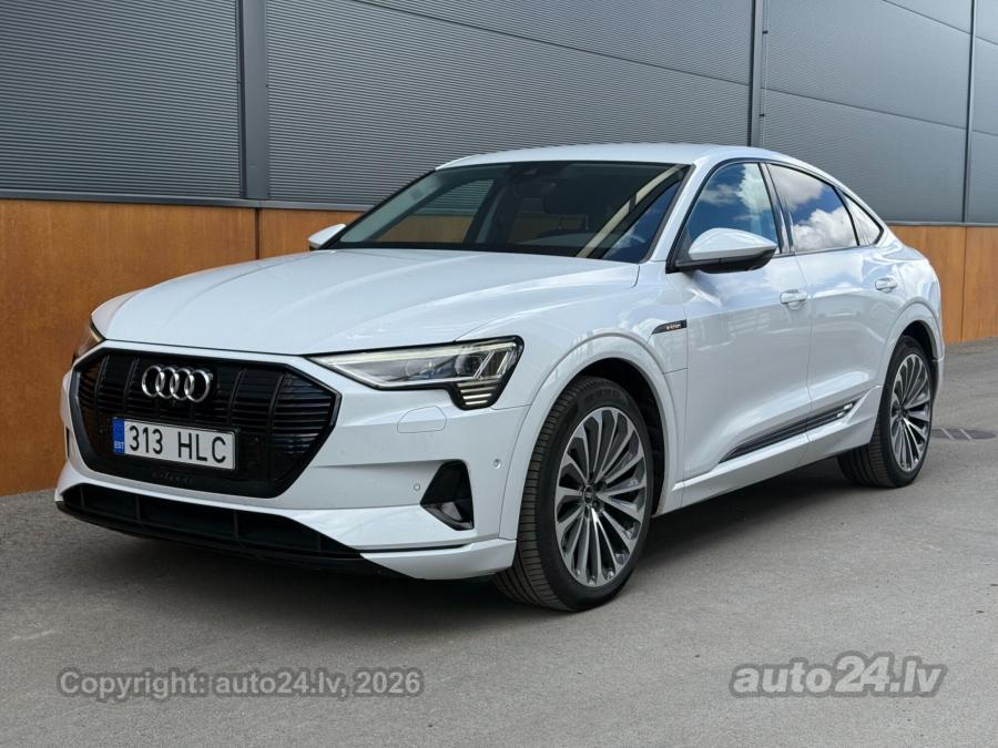 Белый Ауди E-Tron 2021 в Таллин, объемом двигателя 0.00 л и пробегом 86 тыс. км за 31900 €, фото 1 на AUTOMOTO.COM.LV