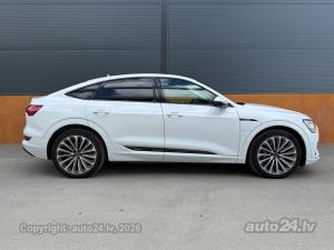 Белый Ауди E-Tron 2021 в Таллин, объемом двигателя 0.00 л и пробегом 86 тыс. км за 31900 €, фото 7 на AUTOMOTO.COM.LV