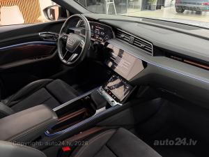 Balts Audi E-Tron 2022 Tallina, ar dzinēja tilpumu 0.00 L un nobraukumu 30 tūkst. km par 39300 €, foto 10 vietnē AUTOMOTO.COM.LV