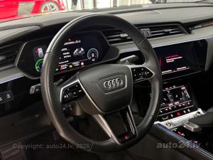 Balts Audi E-Tron 2022 Tallina, ar dzinēja tilpumu 0.00 L un nobraukumu 30 tūkst. km par 39300 €, foto 11 vietnē AUTOMOTO.COM.LV