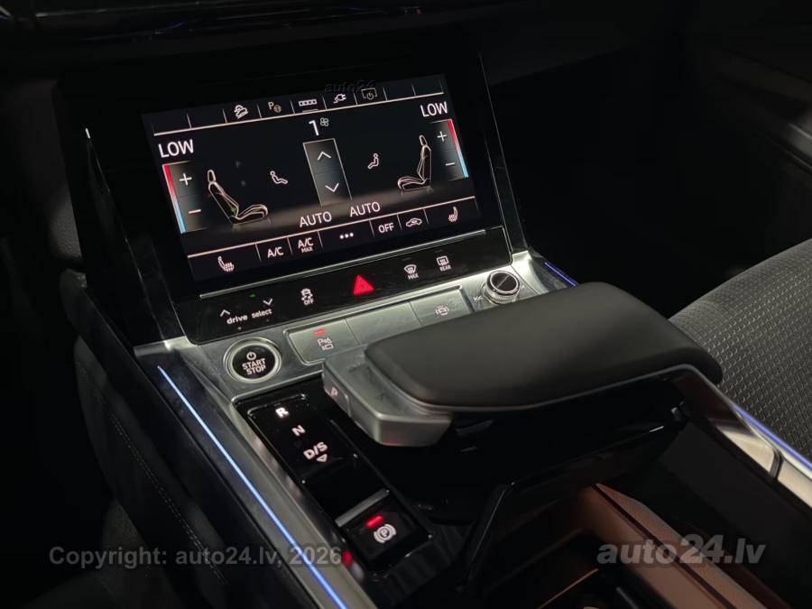 Balts Audi E-Tron 2022 Tallina, ar dzinēja tilpumu 0.00 L un nobraukumu 30 tūkst. km par 39300 €, foto 19 vietnē AUTOMOTO.COM.LV
