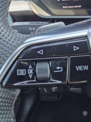 White Audi E-Tron 2022 in Vilnius, with an engine capacity of 0.00 L and mileage of 139 thousand km for 28800 €, photo 31 on AUTOMOTO.COM.LV