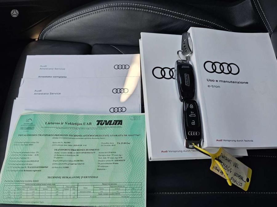 White Audi E-Tron 2022 in Vilnius, with an engine capacity of 0.00 L and mileage of 139 thousand km for 28800 €, photo 35 on AUTOMOTO.COM.LV