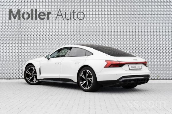White Audi E-Tron 2021 in Riga, with an engine capacity of 0.00 L and mileage of 87 thousand km for 54600 €, photo 3 on AUTOMOTO.COM.LV