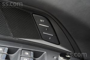 Белый Ауди E-Tron 2021 в Рига, объемом двигателя 0.00 л и пробегом 87 тыс. км за 54600 €, фото 12 на AUTOMOTO.COM.LV