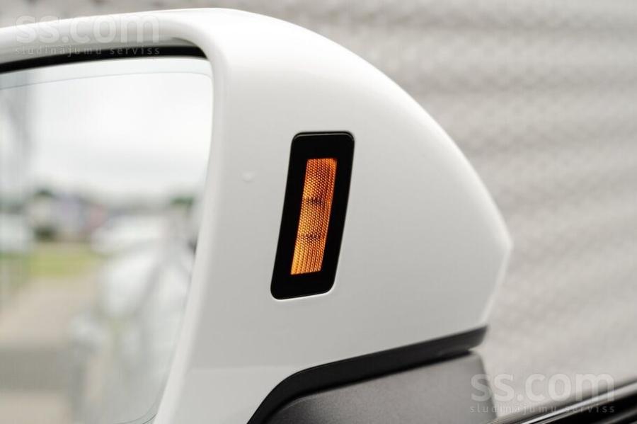 Белый Ауди E-Tron 2021 в Рига, объемом двигателя 0.00 л и пробегом 87 тыс. км за 54600 €, фото 13 на AUTOMOTO.COM.LV