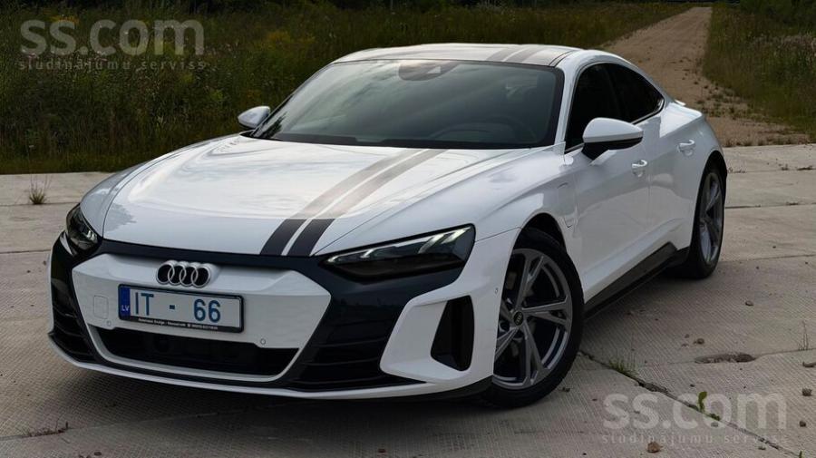 Balts Audi E-Tron 2021 Rīga, ar dzinēja tilpumu 0.00 L un nobraukumu 103 tūkst. km par 49500 €, foto 1 vietnē AUTOMOTO.COM.LV