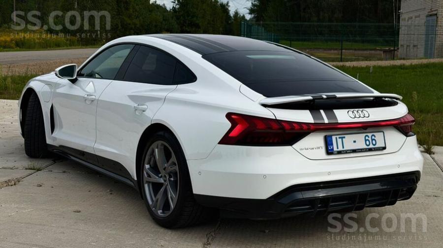 Balts Audi E-Tron 2021 Rīga, ar dzinēja tilpumu 0.00 L un nobraukumu 103 tūkst. km par 49500 €, foto 6 vietnē AUTOMOTO.COM.LV