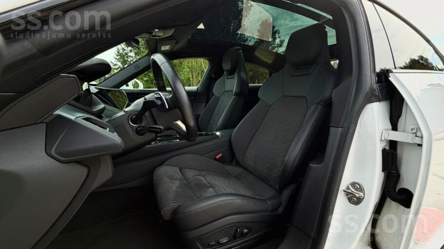 Balts Audi E-Tron 2021 Rīga, ar dzinēja tilpumu 0.00 L un nobraukumu 103 tūkst. km par 49500 €, foto 14 vietnē AUTOMOTO.COM.LV