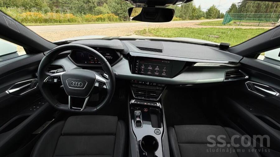 Balts Audi E-Tron 2021 Rīga, ar dzinēja tilpumu 0.00 L un nobraukumu 103 tūkst. km par 49500 €, foto 15 vietnē AUTOMOTO.COM.LV