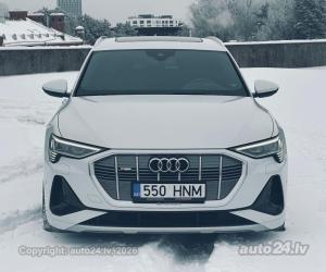 Balts Audi E-Tron 2020 Tallina, ar dzinēja tilpumu 0.00 L un nobraukumu 72 tūkst. km par 39990 €, foto 3 vietnē AUTOMOTO.COM.LV