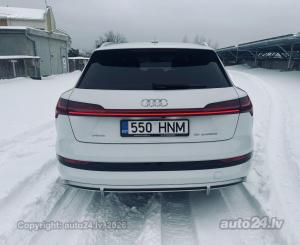 Balts Audi E-Tron 2020 Tallina, ar dzinēja tilpumu 0.00 L un nobraukumu 72 tūkst. km par 39990 €, foto 6 vietnē AUTOMOTO.COM.LV