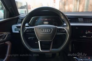 Белый Ауди E-Tron 2021 в Таллин, объемом двигателя 0.00 л и пробегом 75 тыс. км за 29990 €, фото 13 на AUTOMOTO.COM.LV