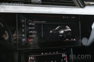 Balts Audi E-Tron 2022 Rīga, ar dzinēja tilpumu 0.00 L un nobraukumu 0 tūkst. km par 29990 €, foto 13 vietnē AUTOMOTO.COM.LV
