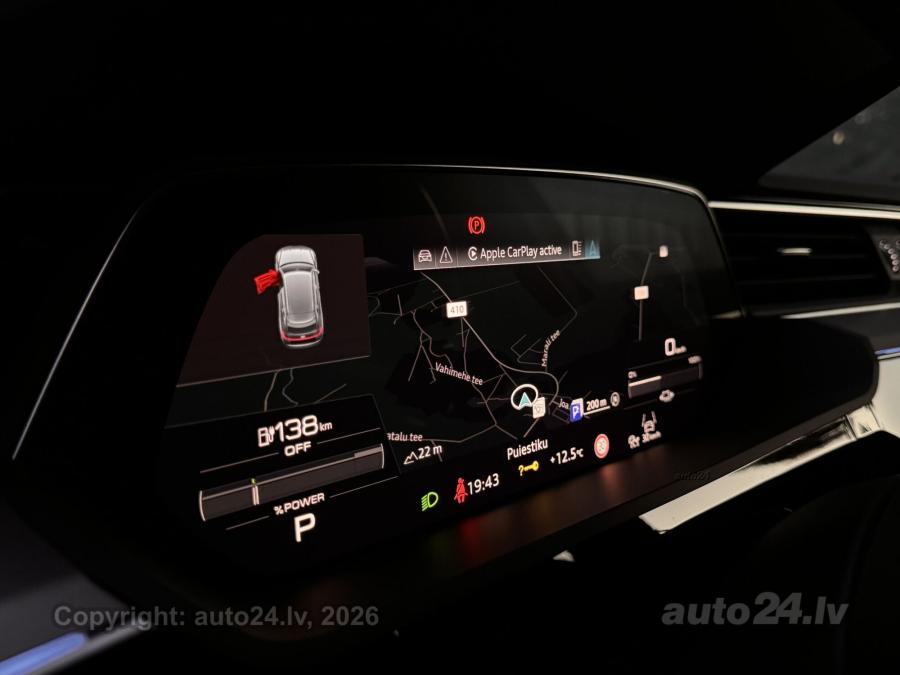 Белый Ауди E-Tron 2023 в Таллин, объемом двигателя 0.00 л и пробегом 25 тыс. км за 44999 €, фото 23 на AUTOMOTO.COM.LV