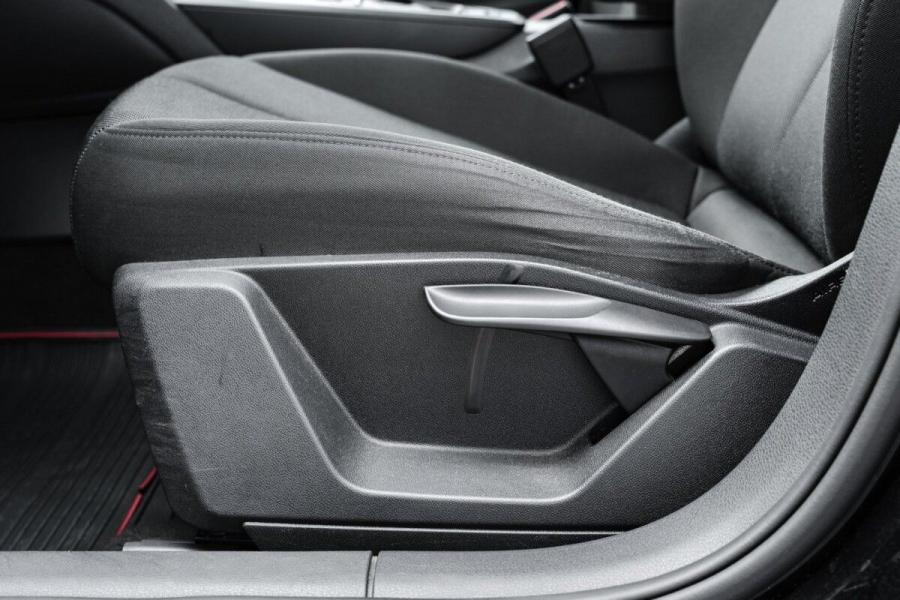 Melns Audi Q2 2017 Mārupe, ar dzinēja tilpumu 1.40 L un nobraukumu 81 tūkst. km par 17050 €, foto 9 vietnē AUTOMOTO.COM.LV