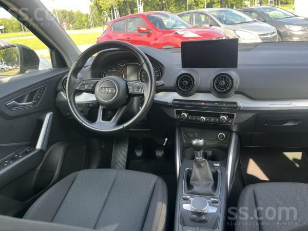 Melns Audi Q2 2017 Valmiera, ar dzinēja tilpumu 1.60 L un nobraukumu 0 tūkst. km par 15500 €, foto 7 vietnē AUTOMOTO.COM.LV