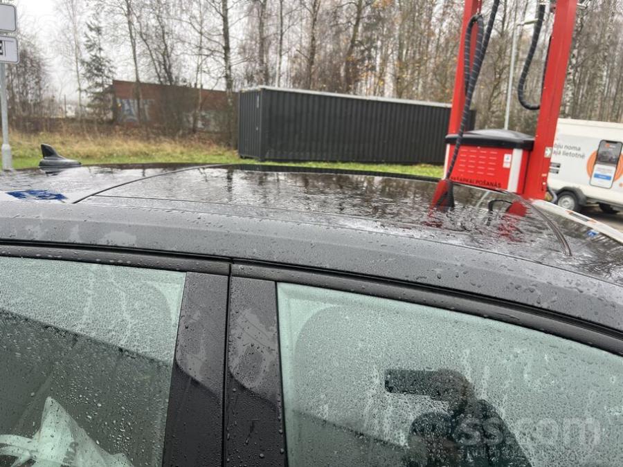 Black Audi Q2 2017 in Riga, with an engine capacity of 1.40 L and mileage of 215 thousand km for 15200 €, photo 20 on AUTOMOTO.COM.LV