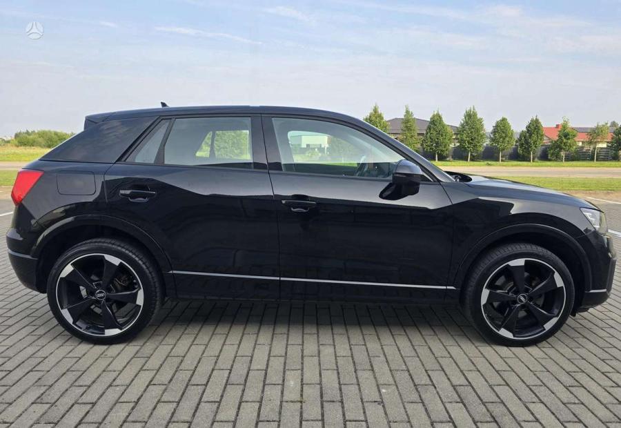 Black Audi Q2 2017 in Panevezys, with an engine capacity of 1.60 L and mileage of 232 thousand km for 10999 €, photo 8 on AUTOMOTO.COM.LV