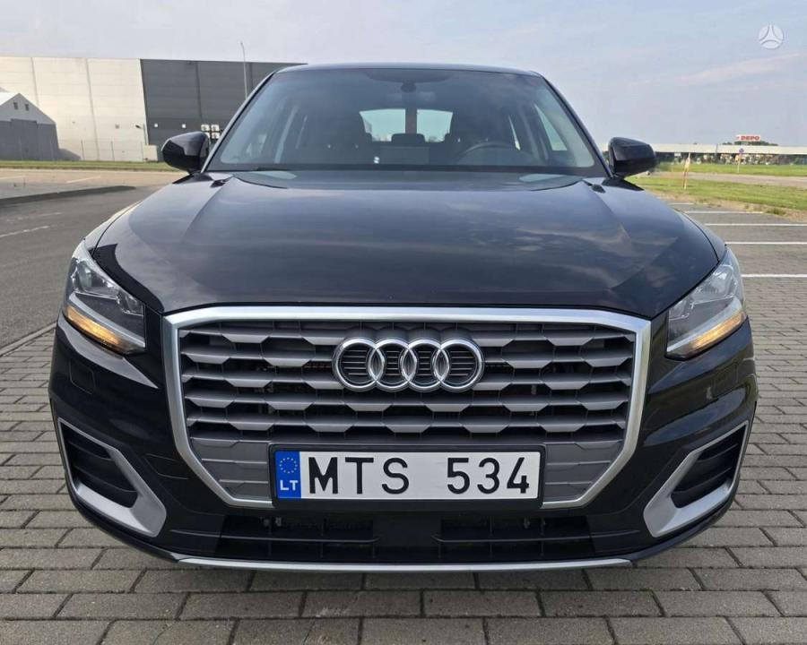 Black Audi Q2 2017 in Panevezys, with an engine capacity of 1.60 L and mileage of 232 thousand km for 10999 €, photo 10 on AUTOMOTO.COM.LV