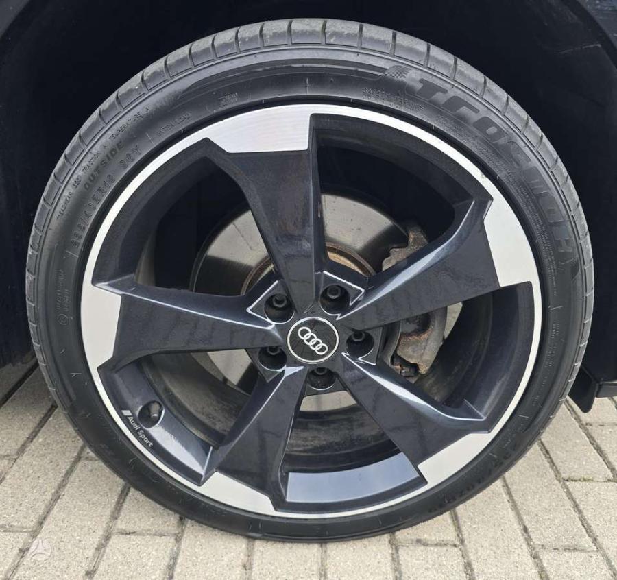 Black Audi Q2 2017 in Panevezys, with an engine capacity of 1.60 L and mileage of 232 thousand km for 10999 €, photo 28 on AUTOMOTO.COM.LV