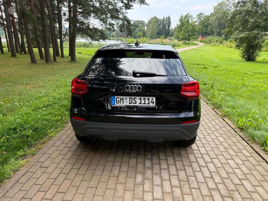 Black Audi Q2 2017 in Utena, with an engine capacity of 1.60 L and mileage of 261 thousand km for 9800 €, photo 5 on AUTOMOTO.COM.LV