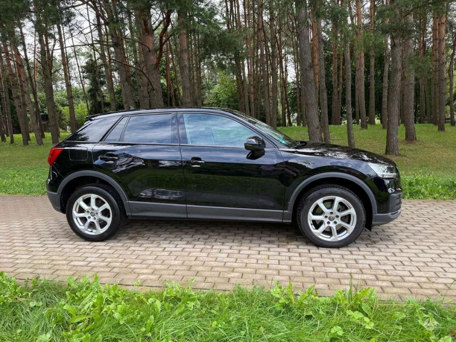 Black Audi Q2 2017 in Utena, with an engine capacity of 1.60 L and mileage of 261 thousand km for 9800 €, photo 7 on AUTOMOTO.COM.LV