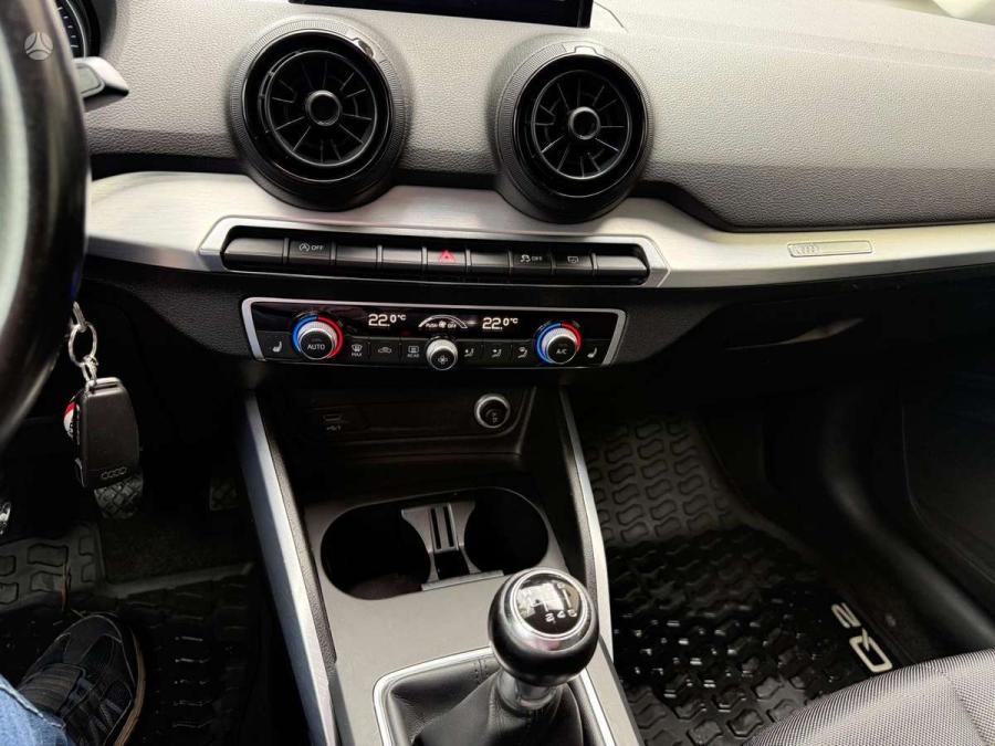 Black Audi Q2 2017 in Utena, with an engine capacity of 1.60 L and mileage of 261 thousand km for 9800 €, photo 15 on AUTOMOTO.COM.LV