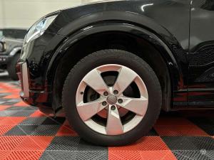 Black Audi Q2 2017 in Vilnius, with an engine capacity of 1.00 L and mileage of 44 thousand km for 17290 €, photo 9 on AUTOMOTO.COM.LV