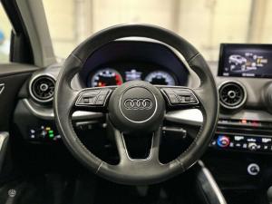 Black Audi Q2 2017 in Vilnius, with an engine capacity of 1.00 L and mileage of 44 thousand km for 17290 €, photo 19 on AUTOMOTO.COM.LV