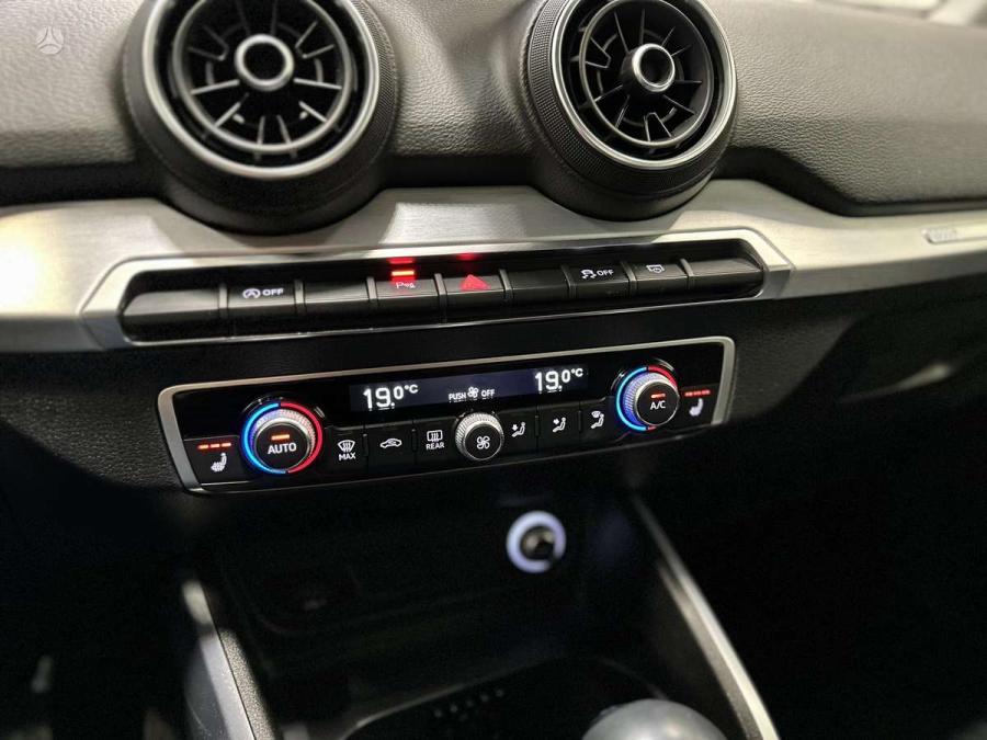 Black Audi Q2 2017 in Vilnius, with an engine capacity of 1.00 L and mileage of 44 thousand km for 17290 €, photo 24 on AUTOMOTO.COM.LV
