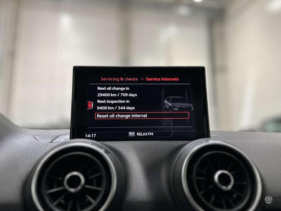 Black Audi Q2 2017 in Vilnius, with an engine capacity of 1.00 L and mileage of 44 thousand km for 17290 €, photo 26 on AUTOMOTO.COM.LV