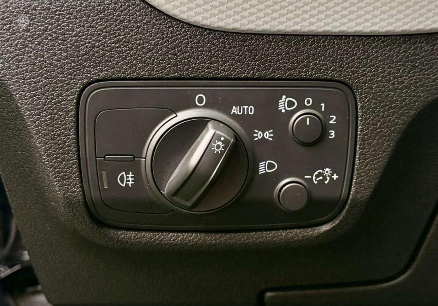 Melns Audi Q2 2019 Panevēža, ar dzinēja tilpumu 1.00 L un nobraukumu 225 tūkst. km par 11800 €, foto 20 vietnē AUTOMOTO.COM.LV