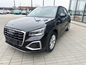Melns Audi Q2 2021 Kauņa, ar dzinēja tilpumu 1.00 L un nobraukumu 83 tūkst. km par 16900 €, foto  vietnē AUTOMOTO.COM.LV