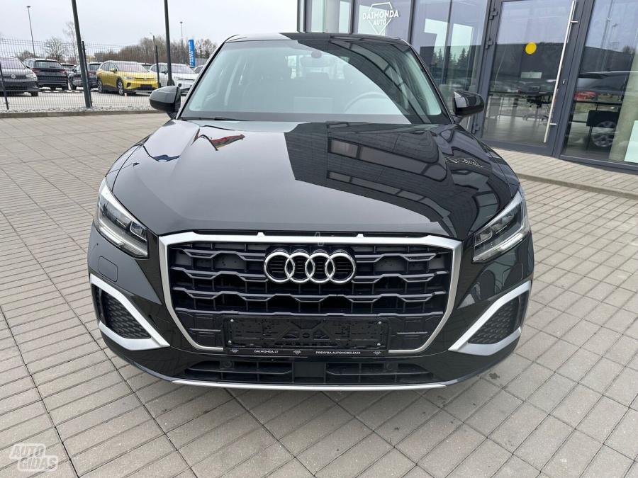 Black Audi Q2 2021 in Kaunas, with an engine capacity of 1.00 L and mileage of 83 thousand km for 16900 €, photo 2 on AUTOMOTO.COM.LV