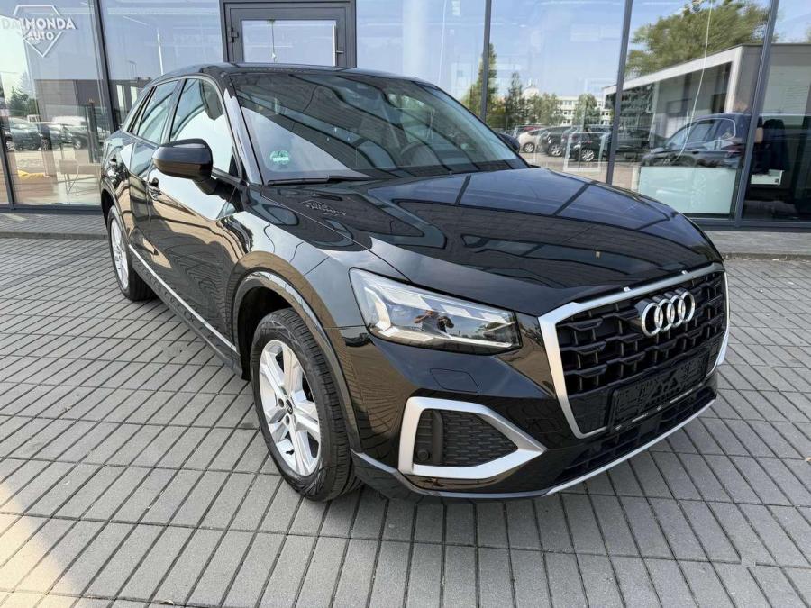 Black Audi Q2 2021 in Kaunas, with an engine capacity of 1.00 L and mileage of 183 thousand km for 14400 €, photo 3 on AUTOMOTO.COM.LV