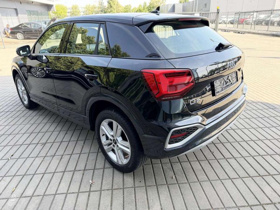 Black Audi Q2 2021 in Kaunas, with an engine capacity of 1.00 L and mileage of 183 thousand km for 14400 €, photo 5 on AUTOMOTO.COM.LV