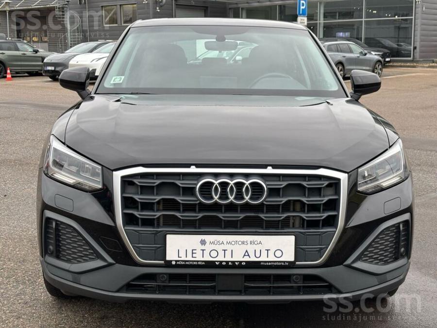 Melns Audi Q2 2022 Rīga, ar dzinēja tilpumu 1.50 L un nobraukumu 39 tūkst. km par 18900 €, foto 2 vietnē AUTOMOTO.COM.LV