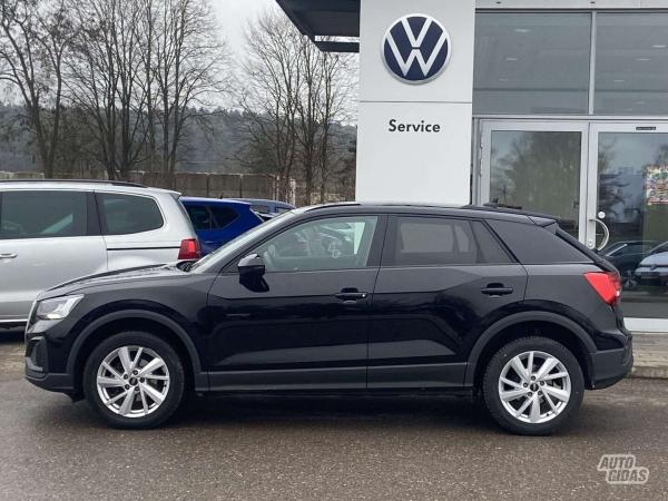 Melns Audi Q2 2022 Kauņa, ar dzinēja tilpumu 1.50 L un nobraukumu 43 tūkst. km par 24704 €, foto 2 vietnē AUTOMOTO.COM.LV