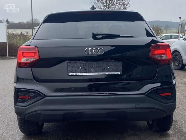 Melns Audi Q2 2022 Kauņa, ar dzinēja tilpumu 1.50 L un nobraukumu 43 tūkst. km par 24704 €, foto 4 vietnē AUTOMOTO.COM.LV