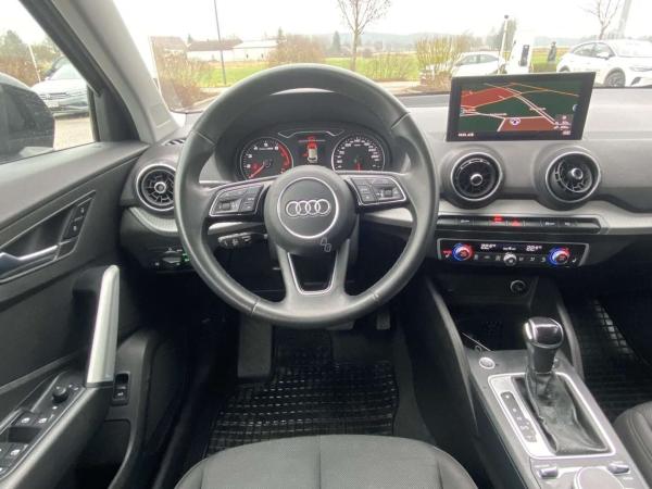 Melns Audi Q2 2022 Kauņa, ar dzinēja tilpumu 1.50 L un nobraukumu 43 tūkst. km par 24704 €, foto 10 vietnē AUTOMOTO.COM.LV