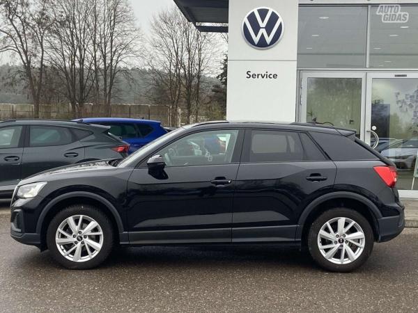 Melns Audi Q2 2022 Kauņa, ar dzinēja tilpumu 1.50 L un nobraukumu 46 tūkst. km par 24692 €, foto 2 vietnē AUTOMOTO.COM.LV