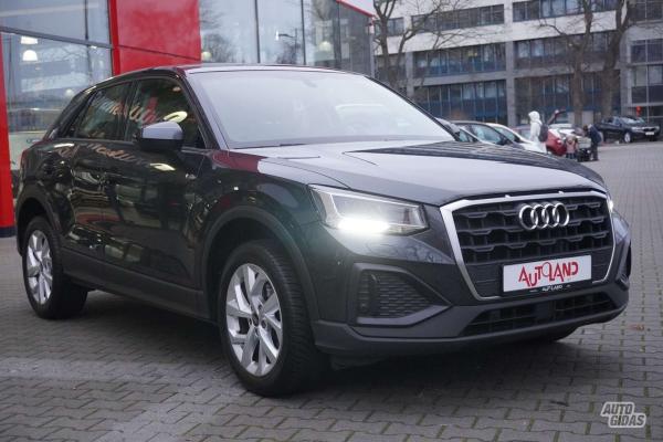 Black Audi Q2 2022 in Kaunas, with an engine capacity of 1.00 L and mileage of 39 thousand km for 25480 €, photo 3 on AUTOMOTO.COM.LV