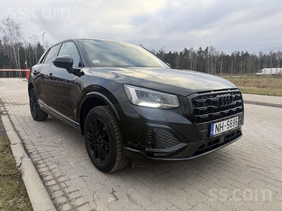 Melns Audi Q2 2022 Rīga, ar dzinēja tilpumu 1.50 L un nobraukumu 53 tūkst. km par 20999 €, foto 1 vietnē AUTOMOTO.COM.LV