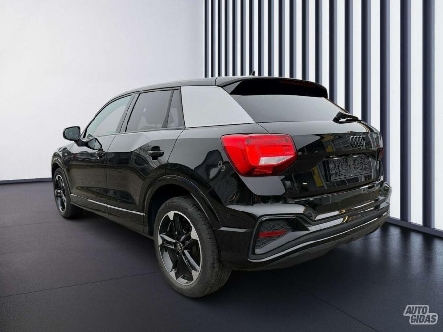 Melns Audi Q2 2022 Kauņa, ar dzinēja tilpumu 2.00 L un nobraukumu 75 tūkst. km par 28296 €, foto 3 vietnē AUTOMOTO.COM.LV