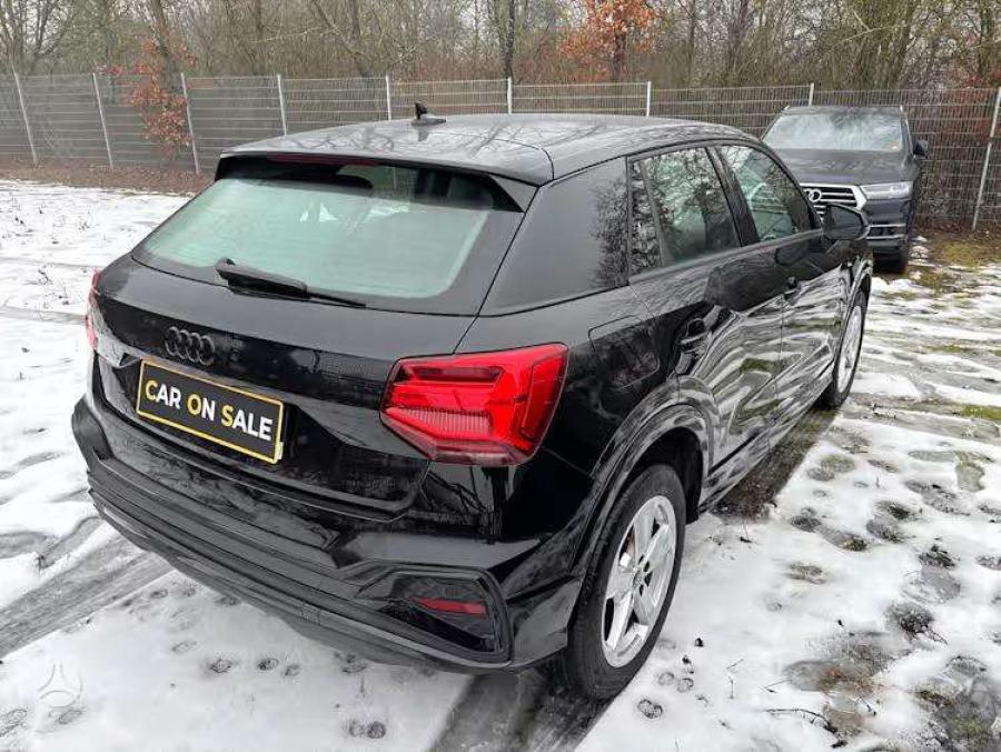 Black Audi Q2 2022 in Kaunas, with an engine capacity of 1.97 L and mileage of 176 thousand km for 16890 €, photo 5 on AUTOMOTO.COM.LV